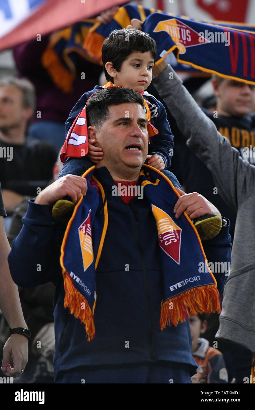 Kobe bryant in italy hi-res stock photography and images - Alamy