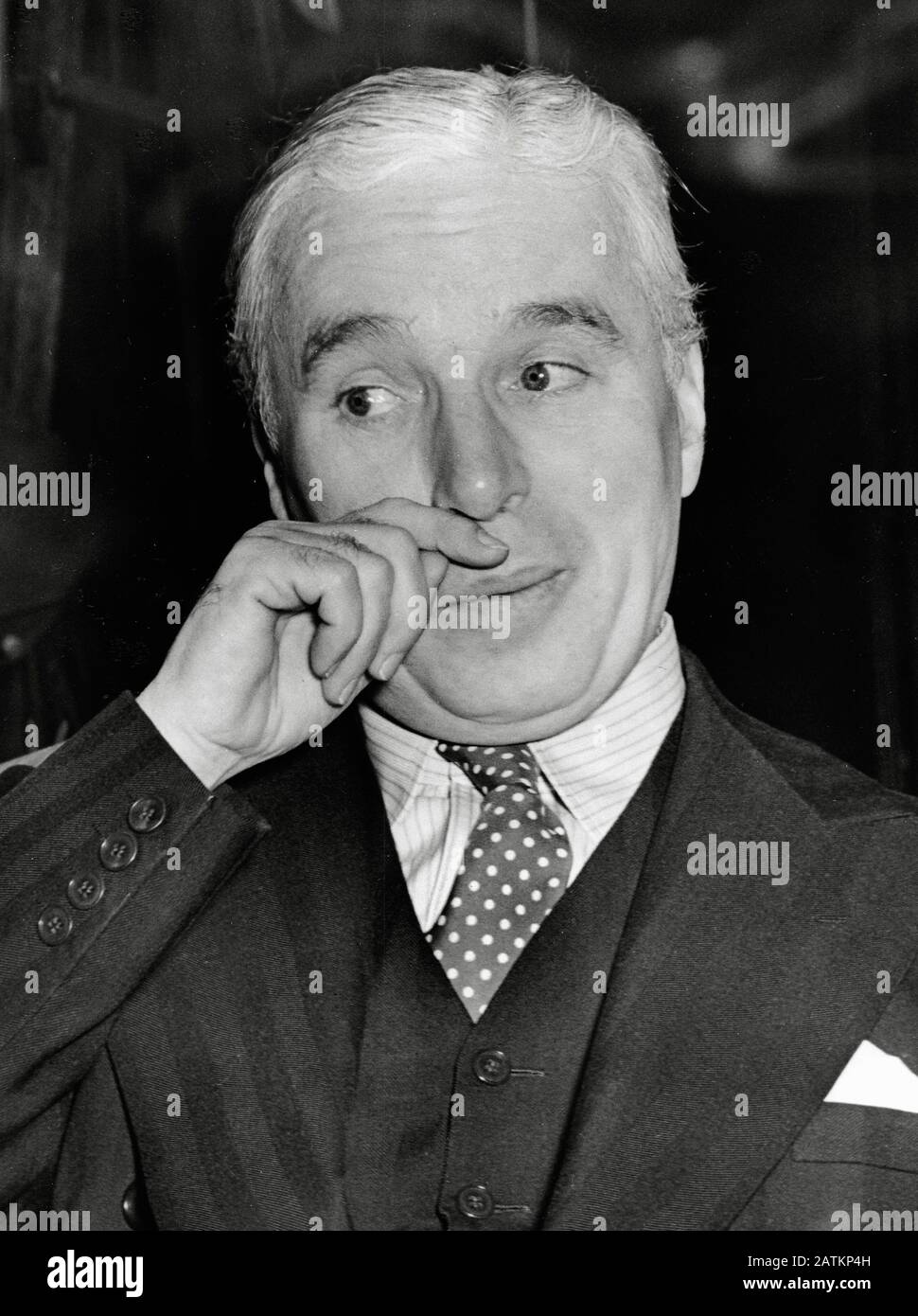 Charles Chaplin arraignment at Joan Barry trial (1944) File Reference ...