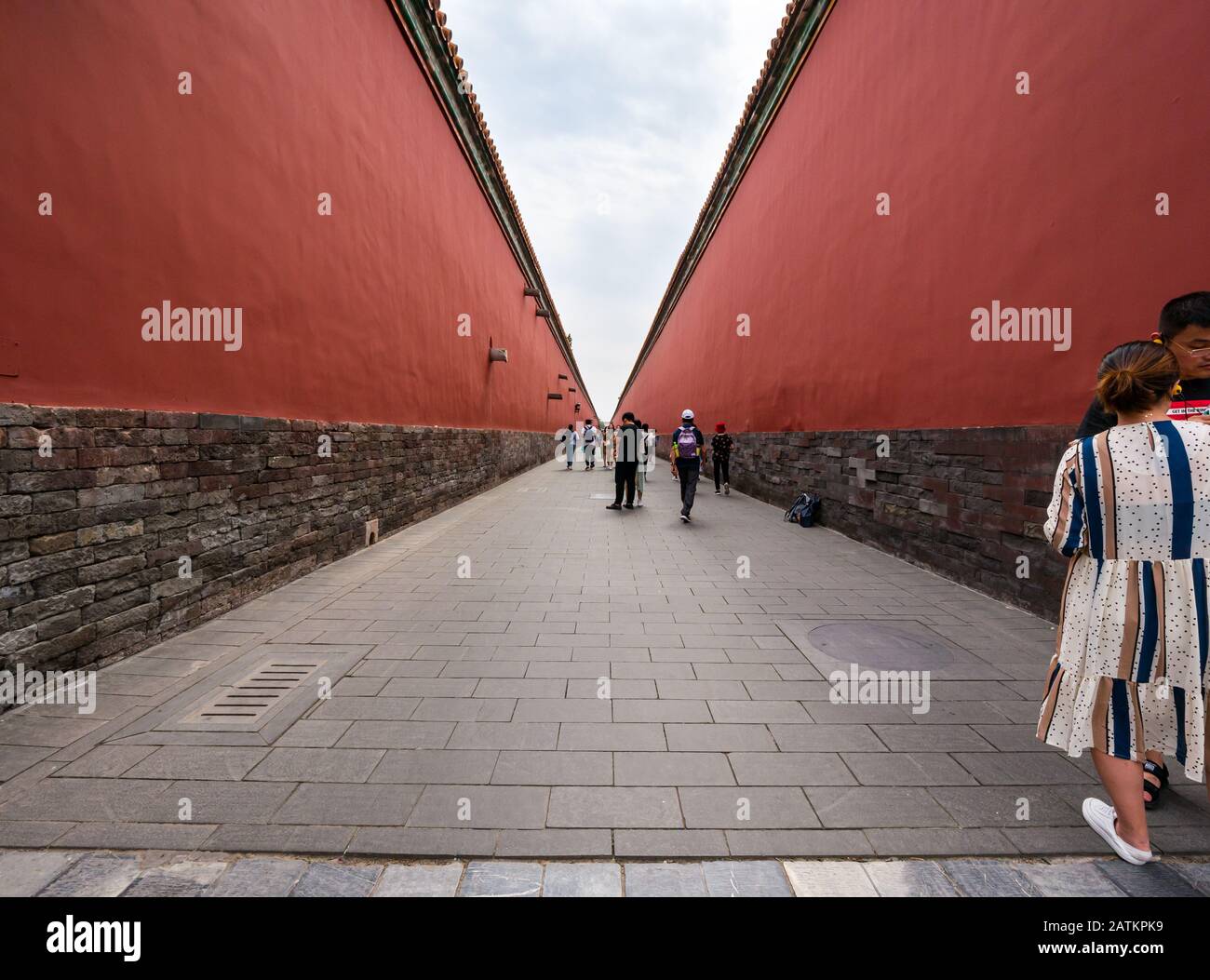 Beijing alley hi-res stock photography and images - Alamy