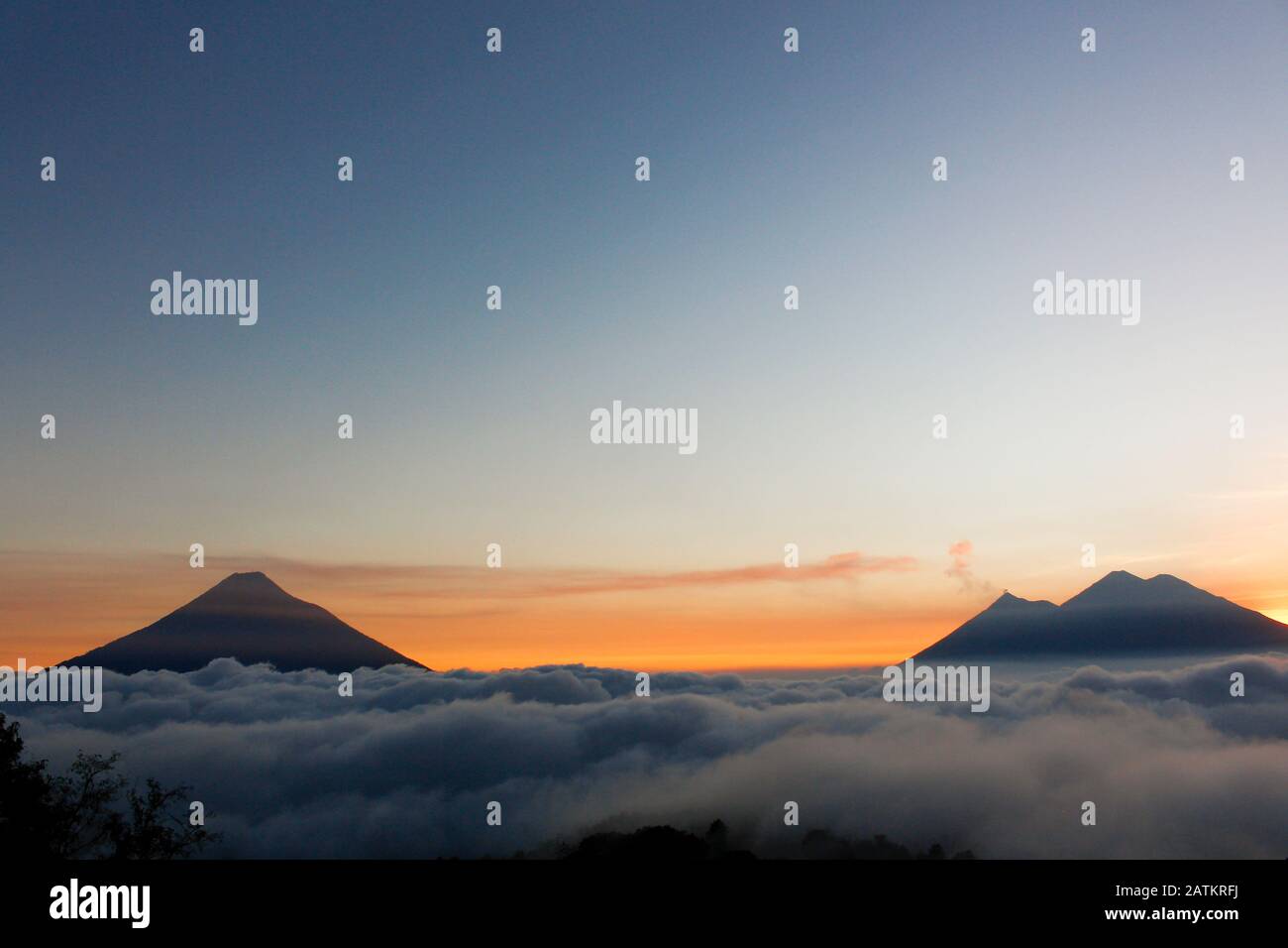 Volcano of fire hi-res stock photography and images - Alamy