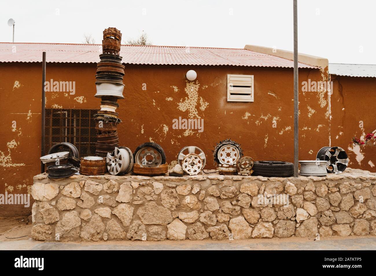 Vintage car workshop hi-res stock photography and images - Alamy