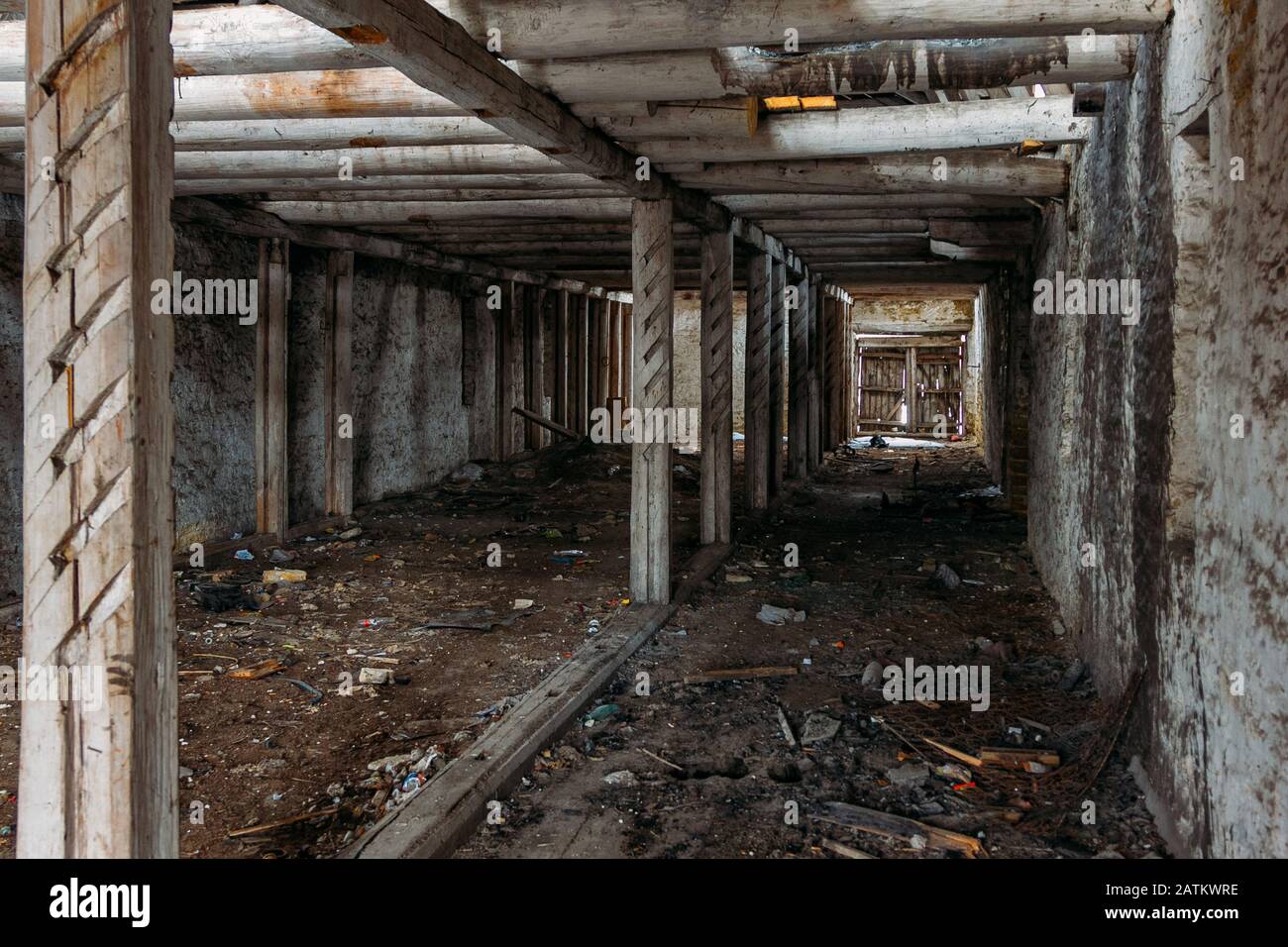 Rustic stable interior hi-res stock photography and images - Alamy