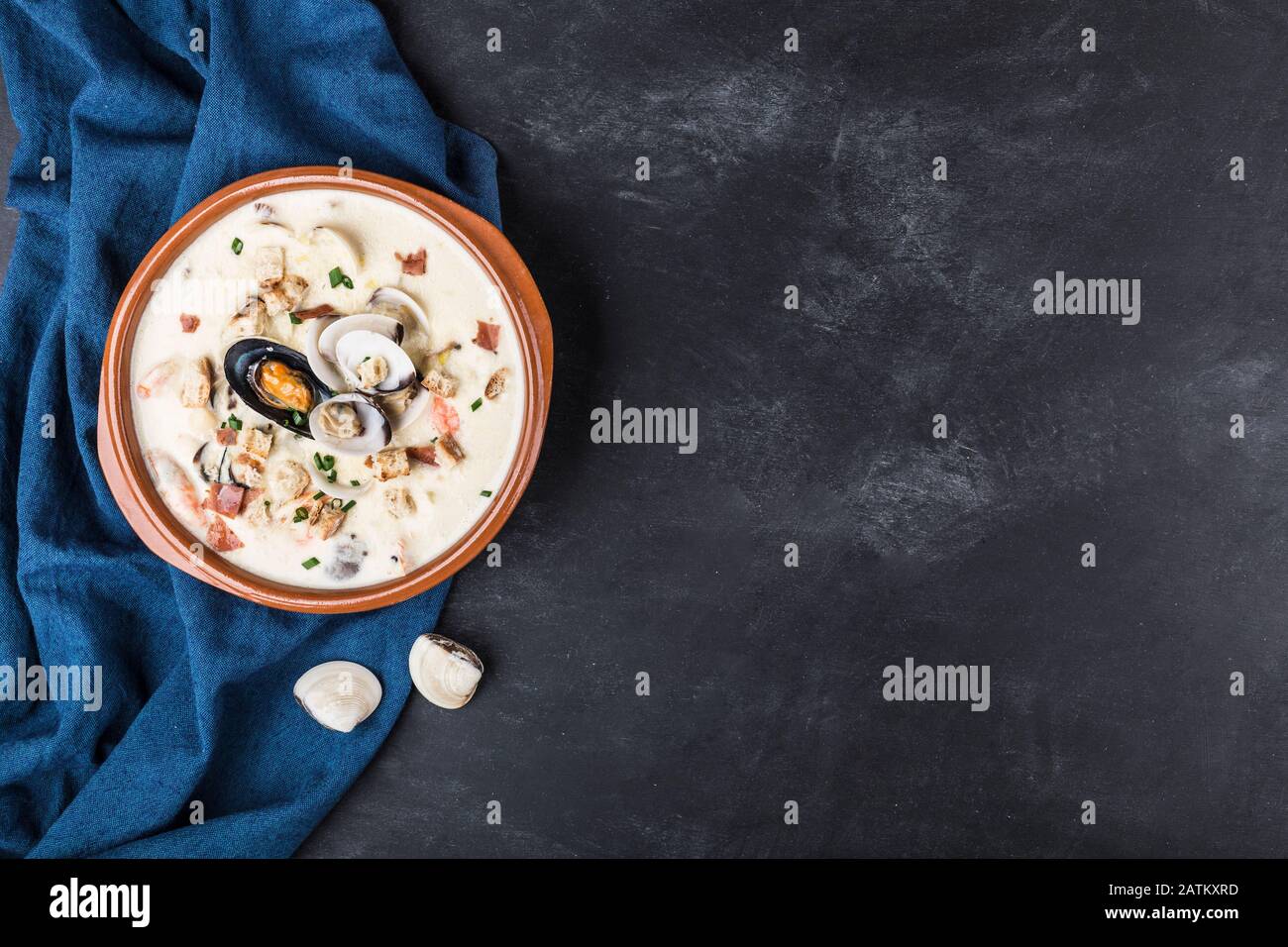 Clam chow hi-res stock photography and images - Alamy