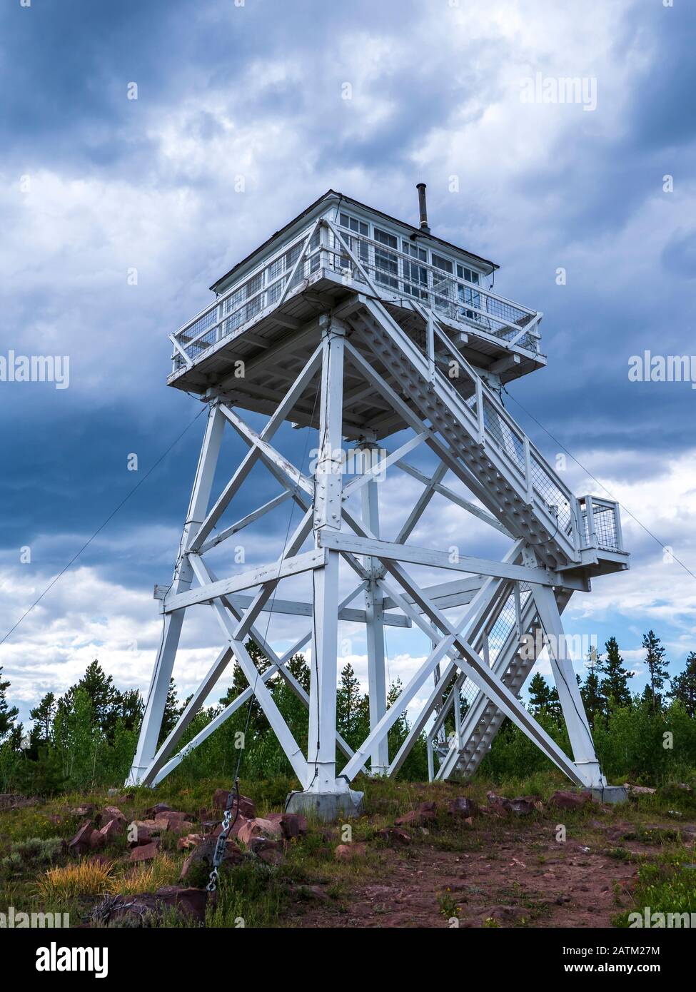 Forest service tower hi-res stock photography and images - Alamy