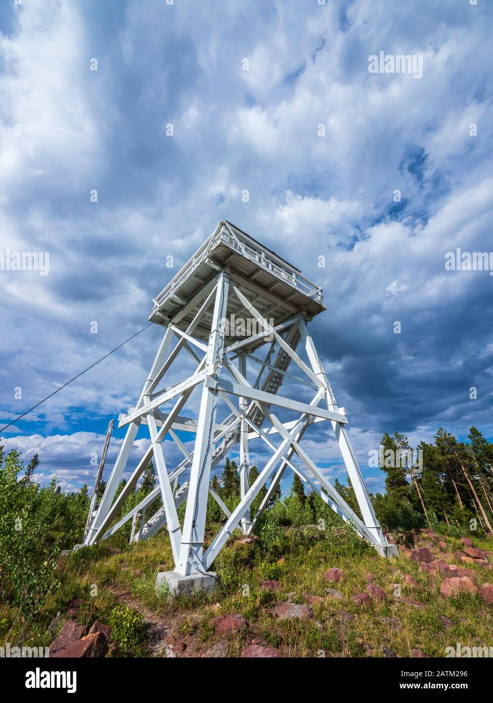 Forest service tower hi-res stock photography and images - Alamy