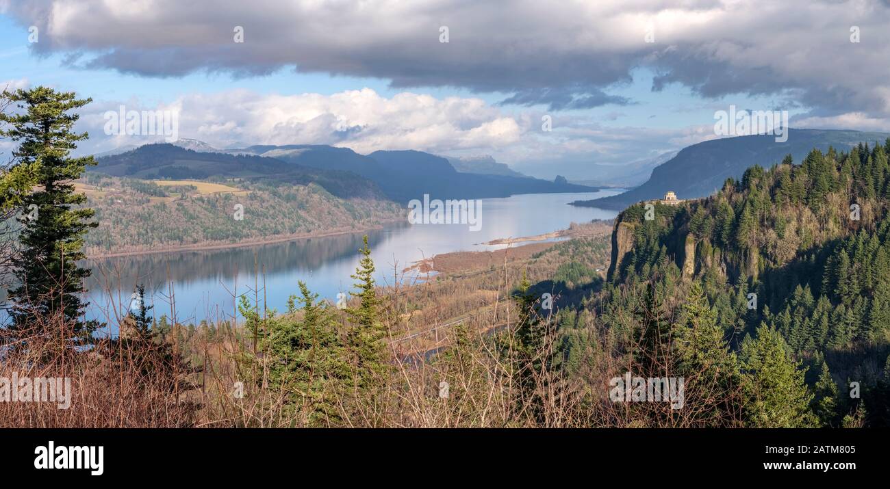 Columbia gorge hikes hi-res stock photography and images - Alamy