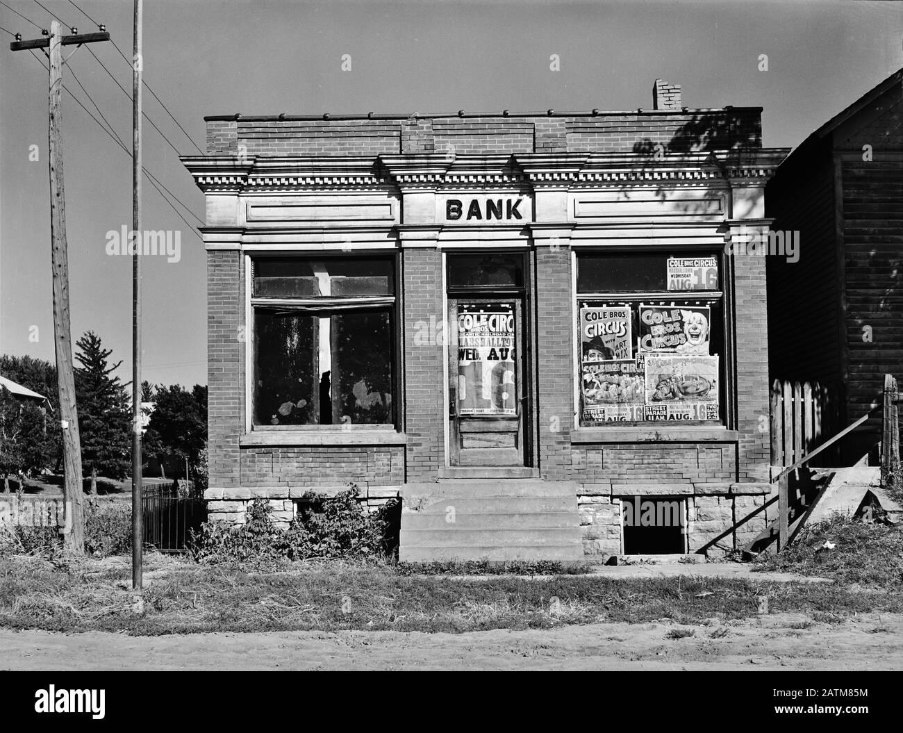 Old Bank 1940s High Resolution Stock Photography and Images - Alamy
