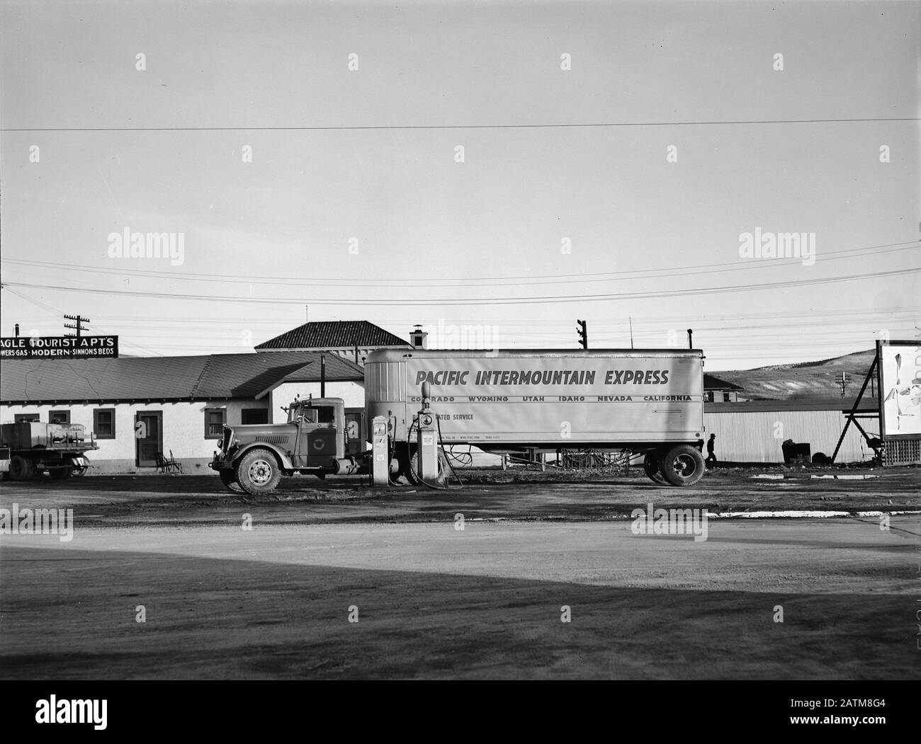 Military trailer ww2 hi-res stock photography and images - Alamy
