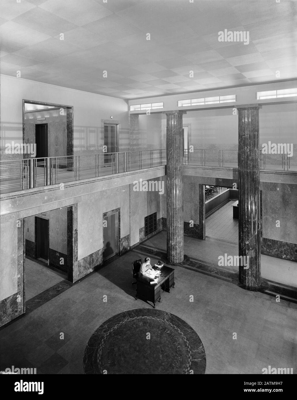 Circa 1930s 1940s hi-res stock photography and images - Alamy