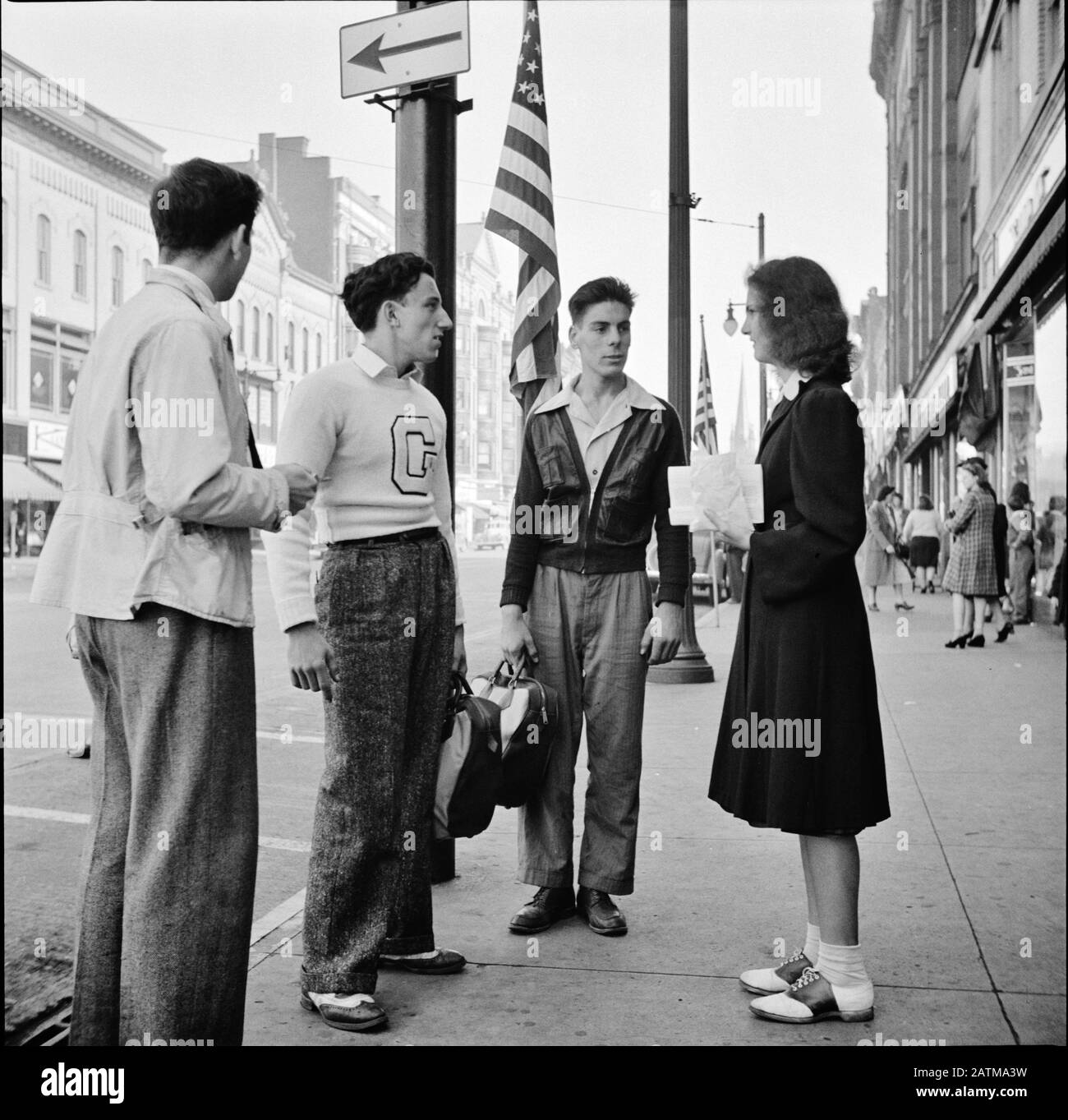 1940s High School High Resolution Stock Photography and Images - Alamy