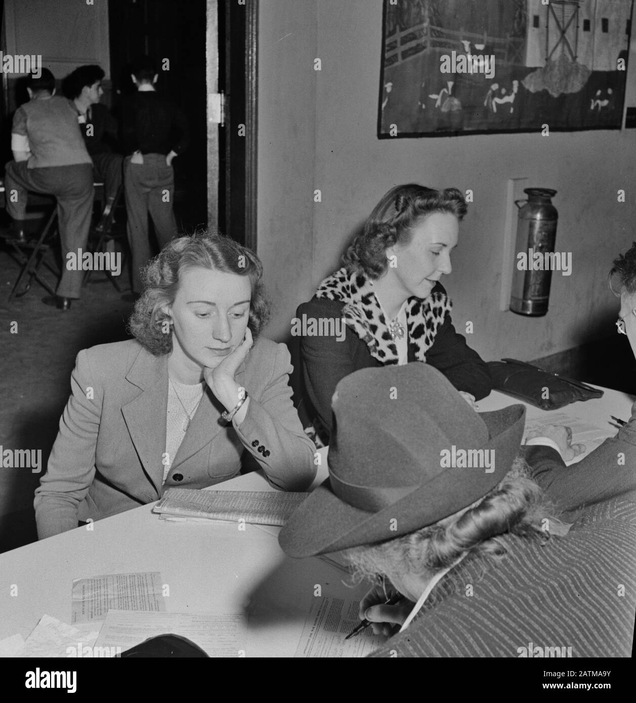 Ww2 ration cards hi-res stock photography and images - Alamy