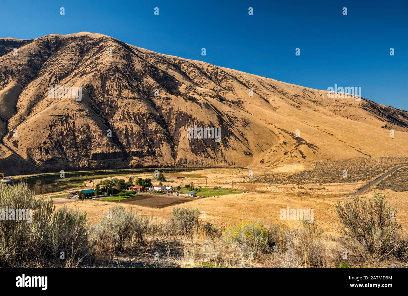 Ranch in Yakima River Canyon, Columbia Plateau, near Yakima, Washington ...