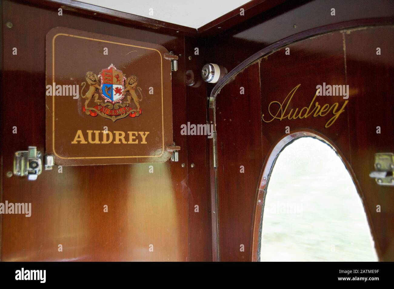 Venice Simplon Orient Express. British Pullman Belmond Orient Express ...