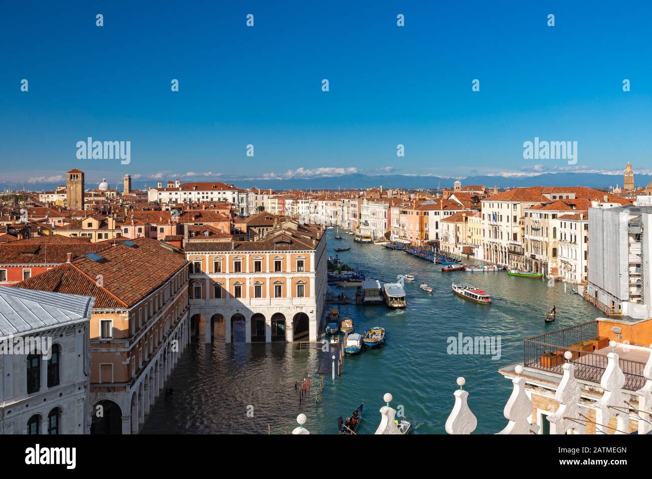Venice grand canale view hi-res stock photography and images - Alamy