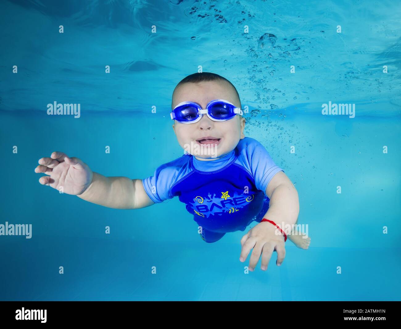 Diving goggles hi-res stock photography and images - Alamy