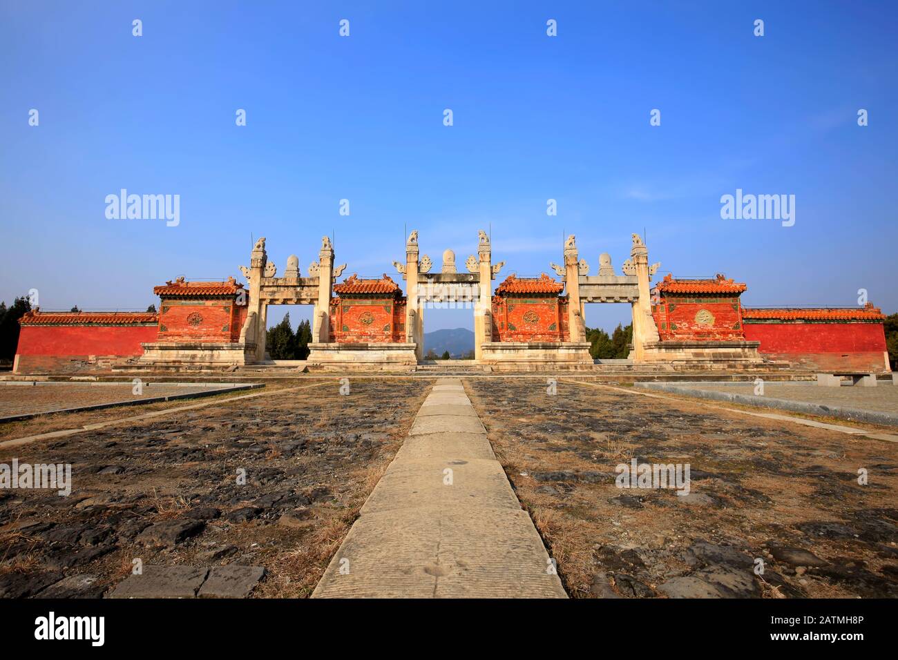 Chinese ancient stone arch Stock Photo - Alamy