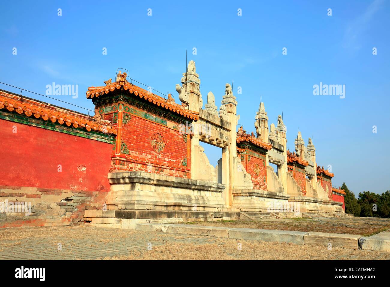 Chinese ancient stone arch Stock Photo - Alamy