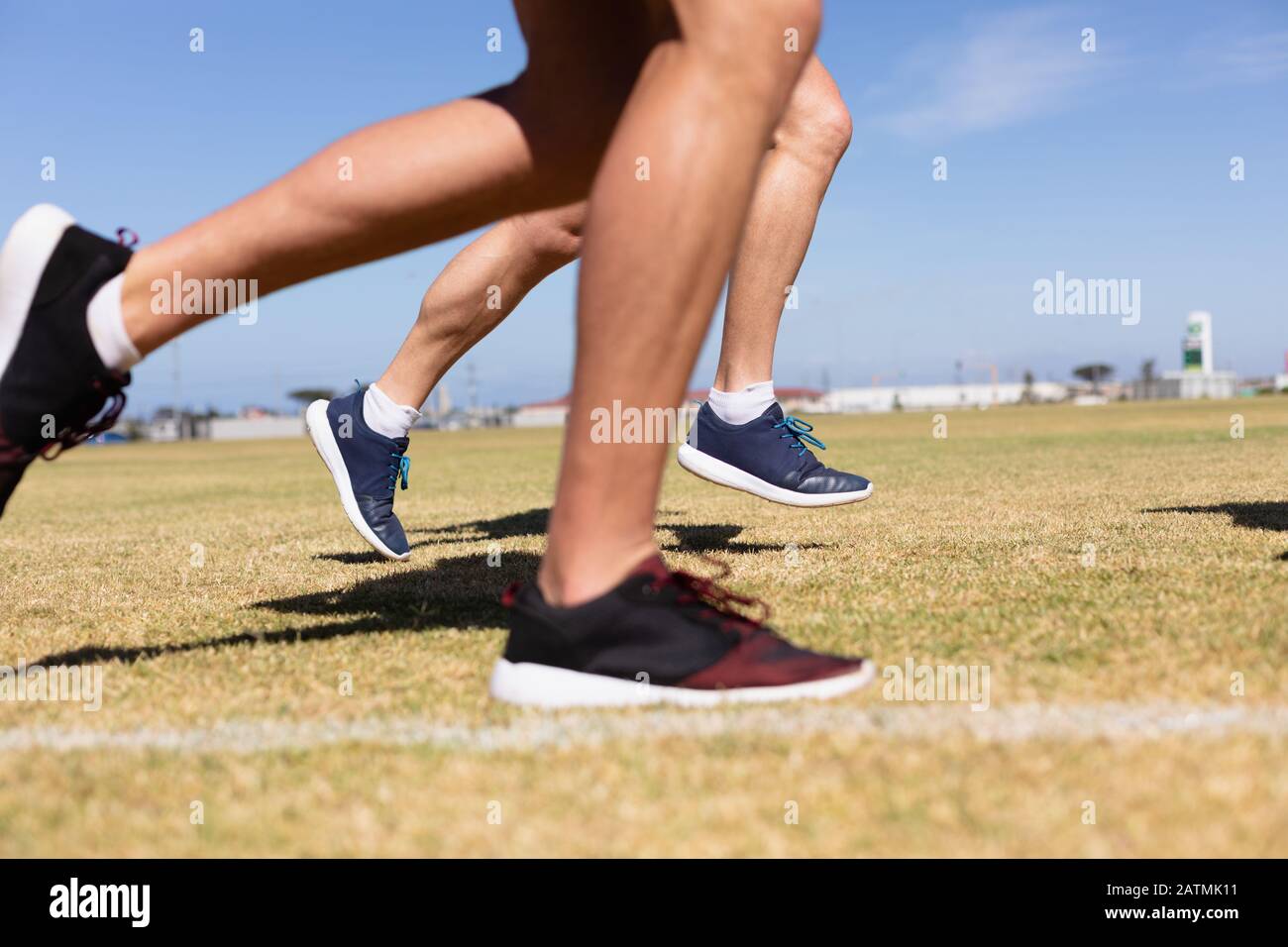 Muscle men hi-res stock photography and images - Alamy