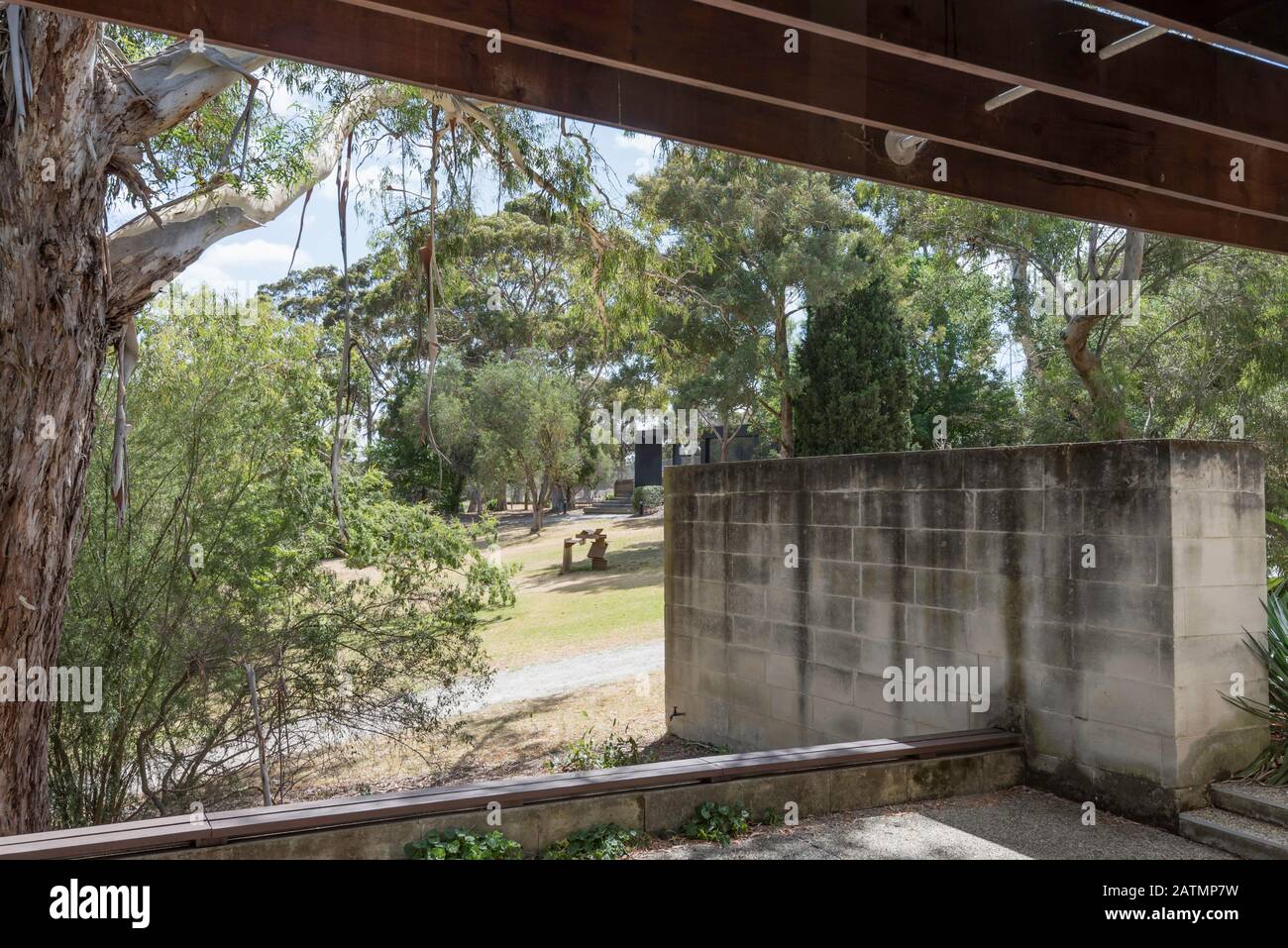 Heide II is a 1964 Modernist design building made of white limestone ...