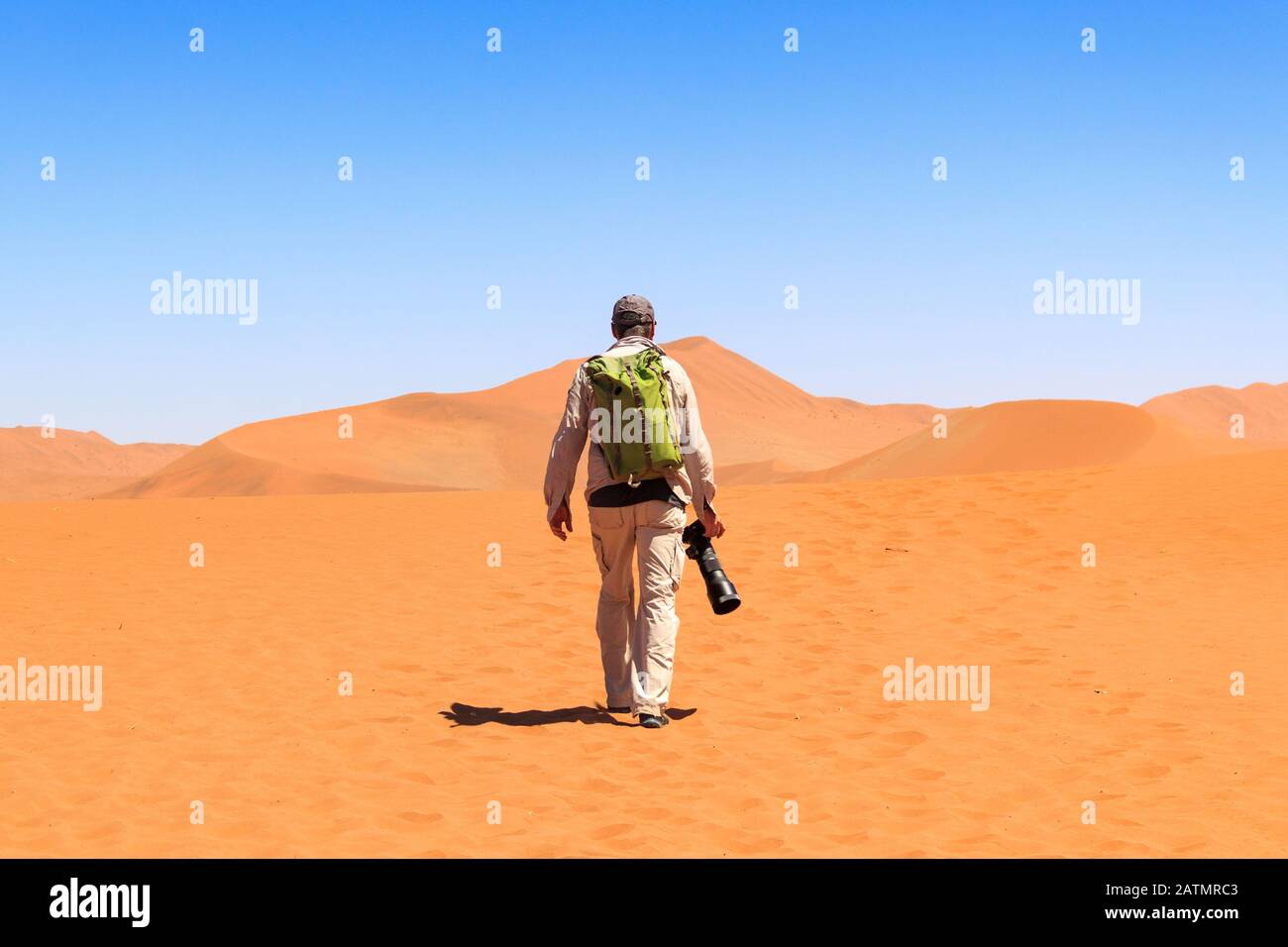 Man walking side view hi-res stock photography and images - Alamy