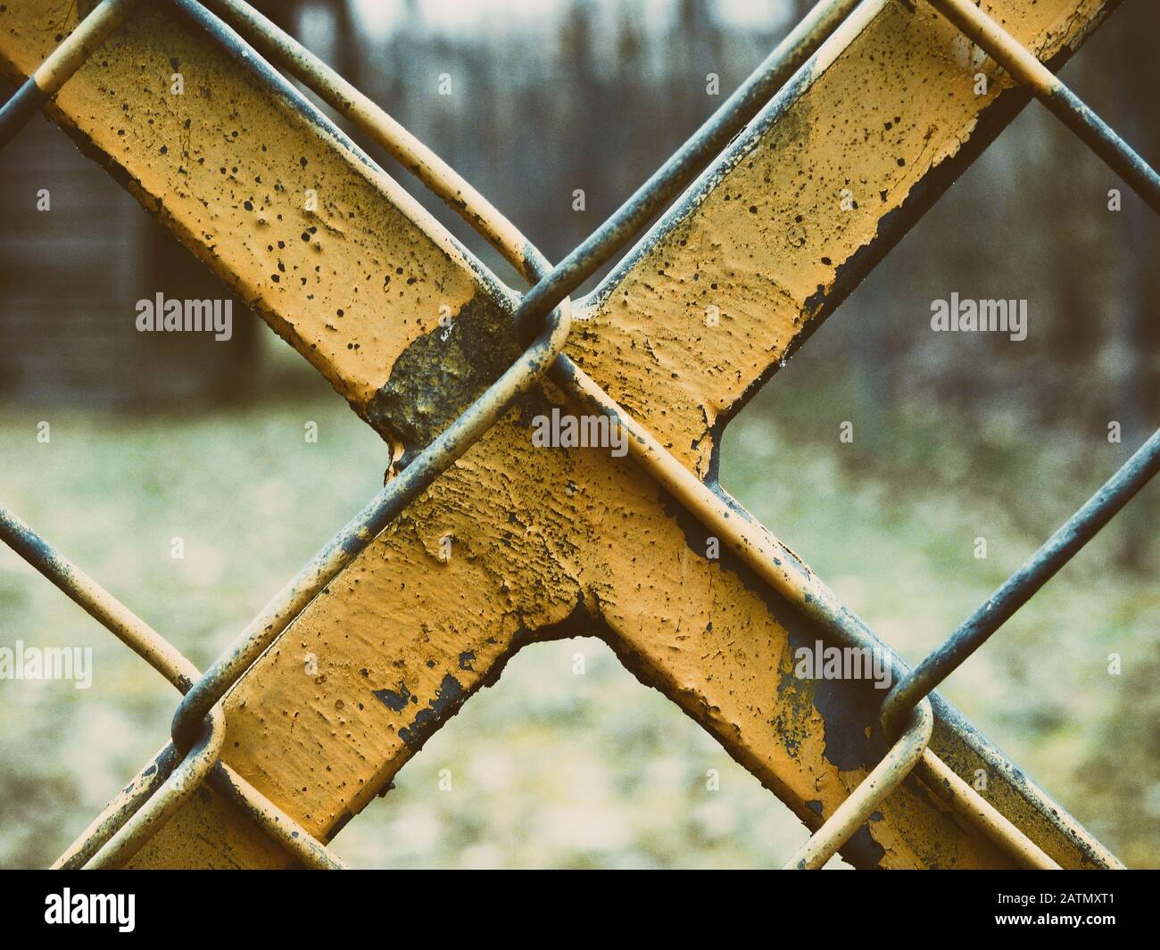 X fence hi-res stock photography and images - Alamy