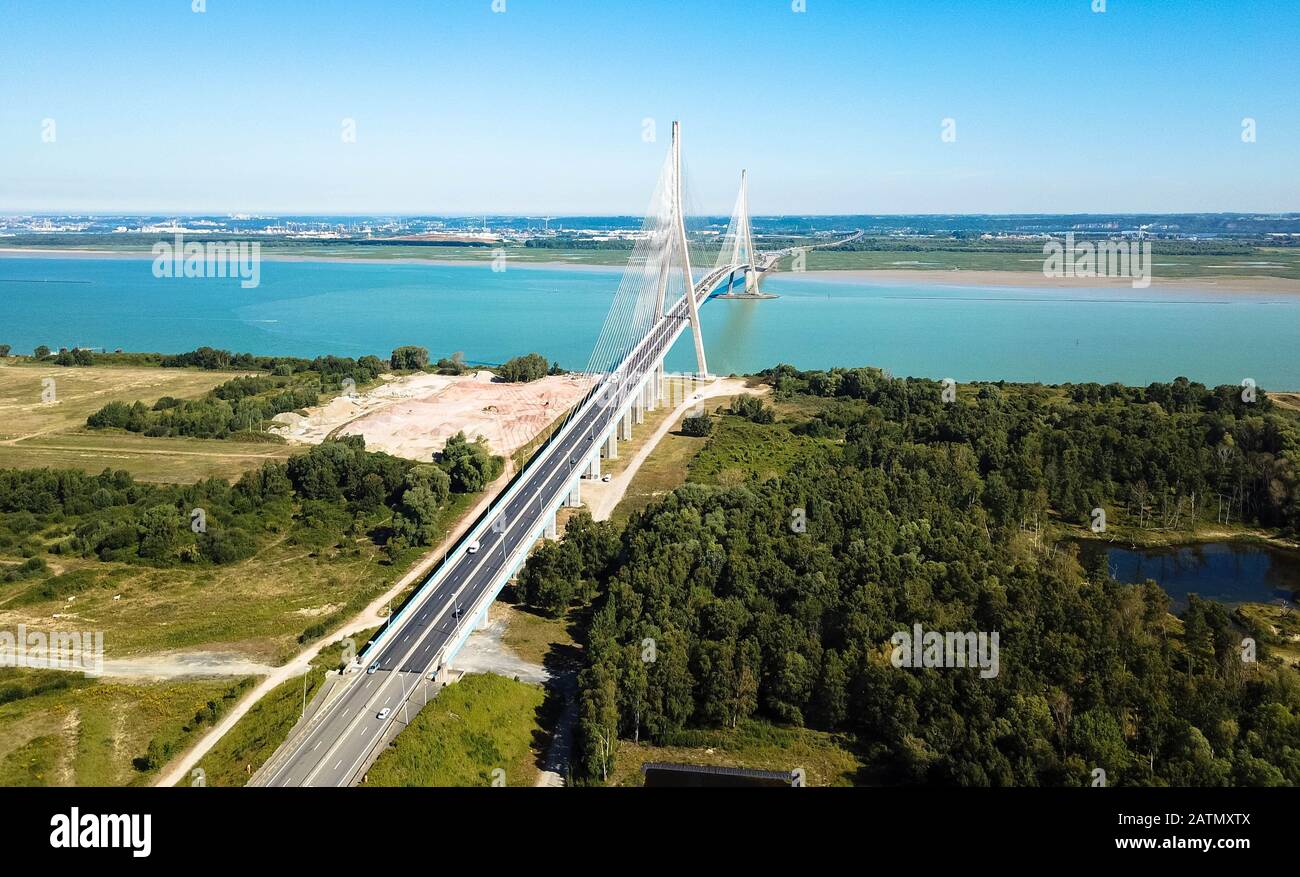 The Pont de Normandie, a road bridge across the Seine Rive Stock Photo ...