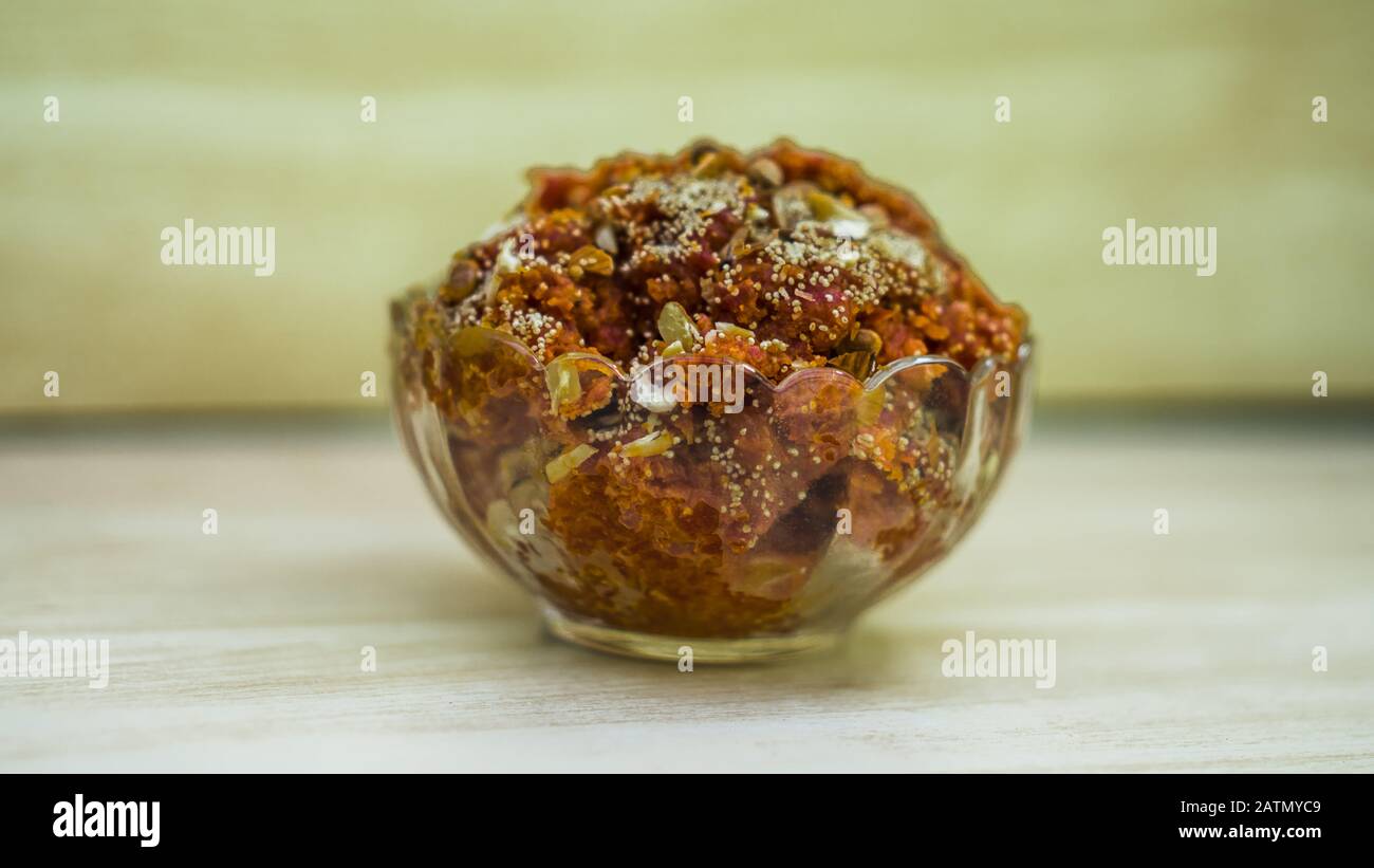 Gajar ka halwa, also known as gajorer halua, Gajrela, Gajar Pak, and ...