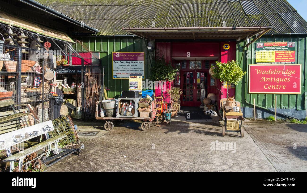 Entrance exterior view hi-res stock photography and images - Alamy