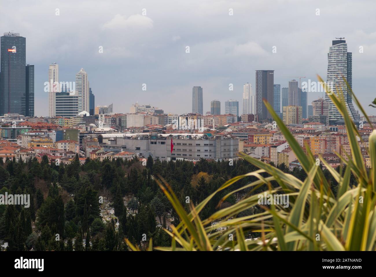 Istanbul skyline 2020 hi-res stock photography and images - Alamy