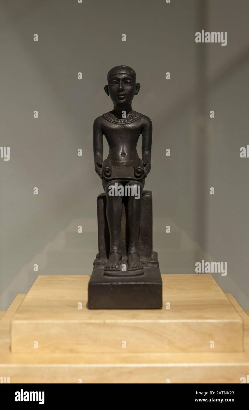 Ancient Papyrus Scribe High Resolution Stock Photography and Images - Alamy