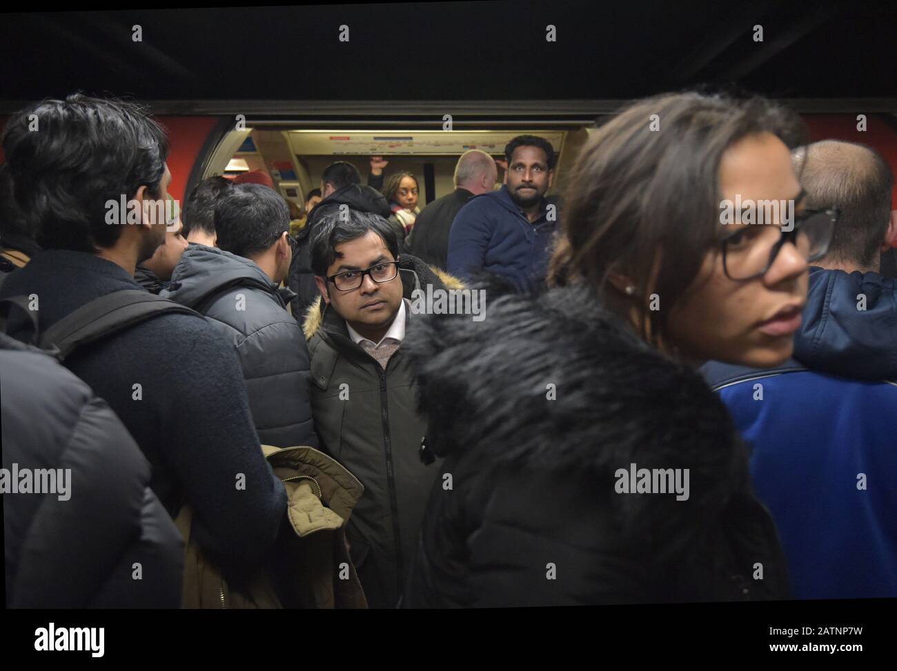Overcrowding on central line london underground mile end station hi-res ...