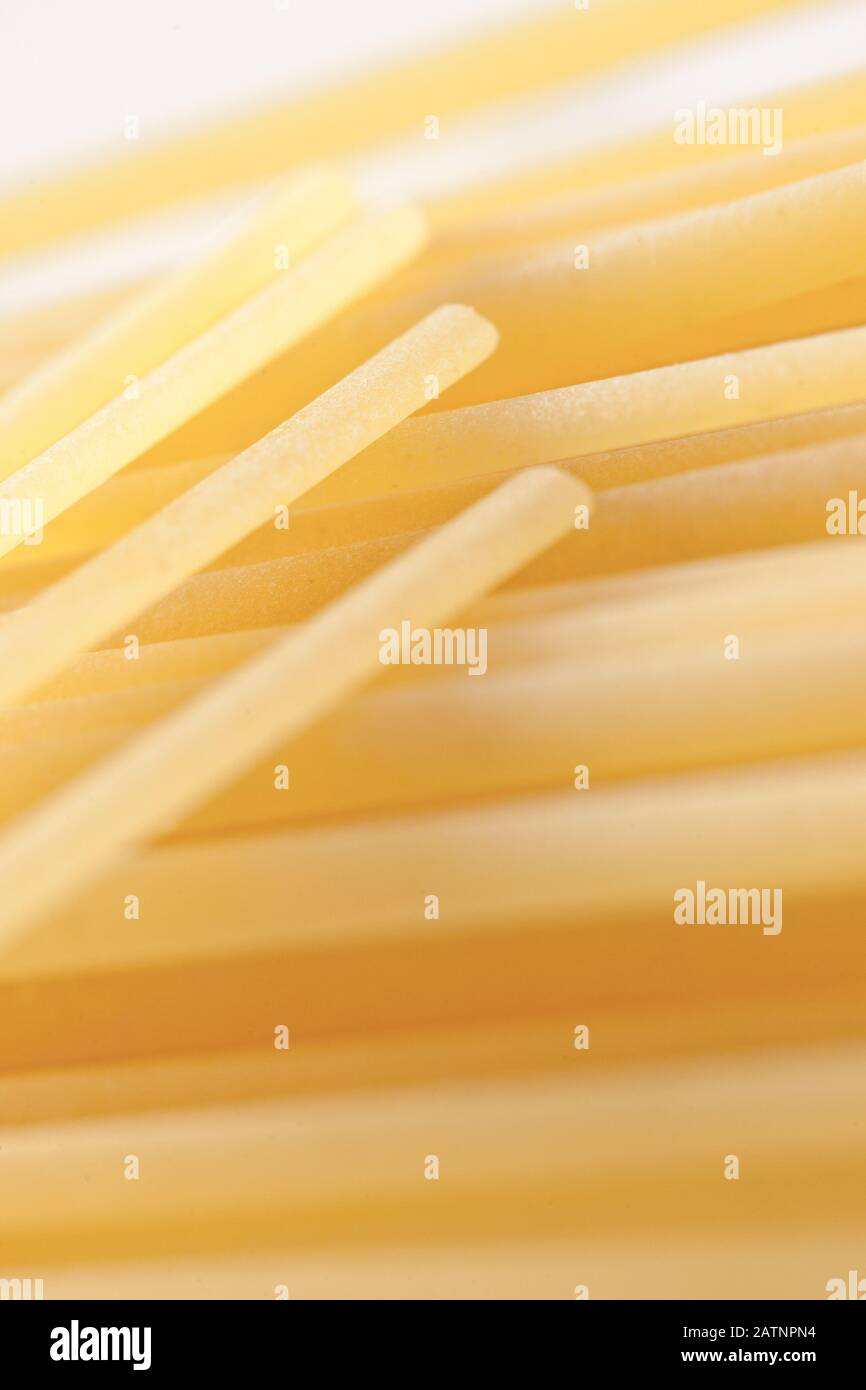 Spaghettini hi-res stock photography and images - Alamy
