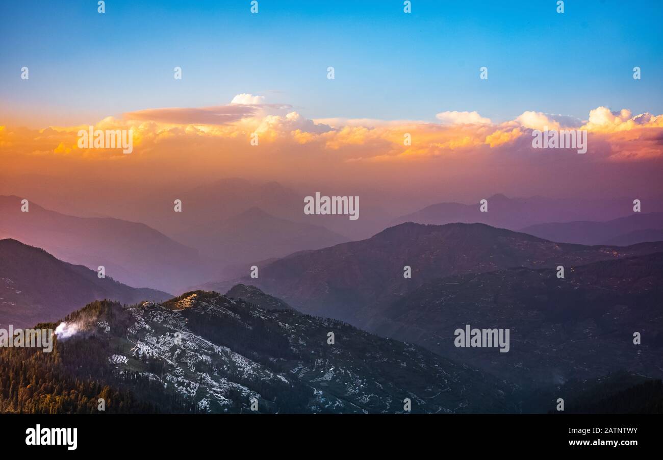 Layers of mountains hi-res stock photography and images - Alamy