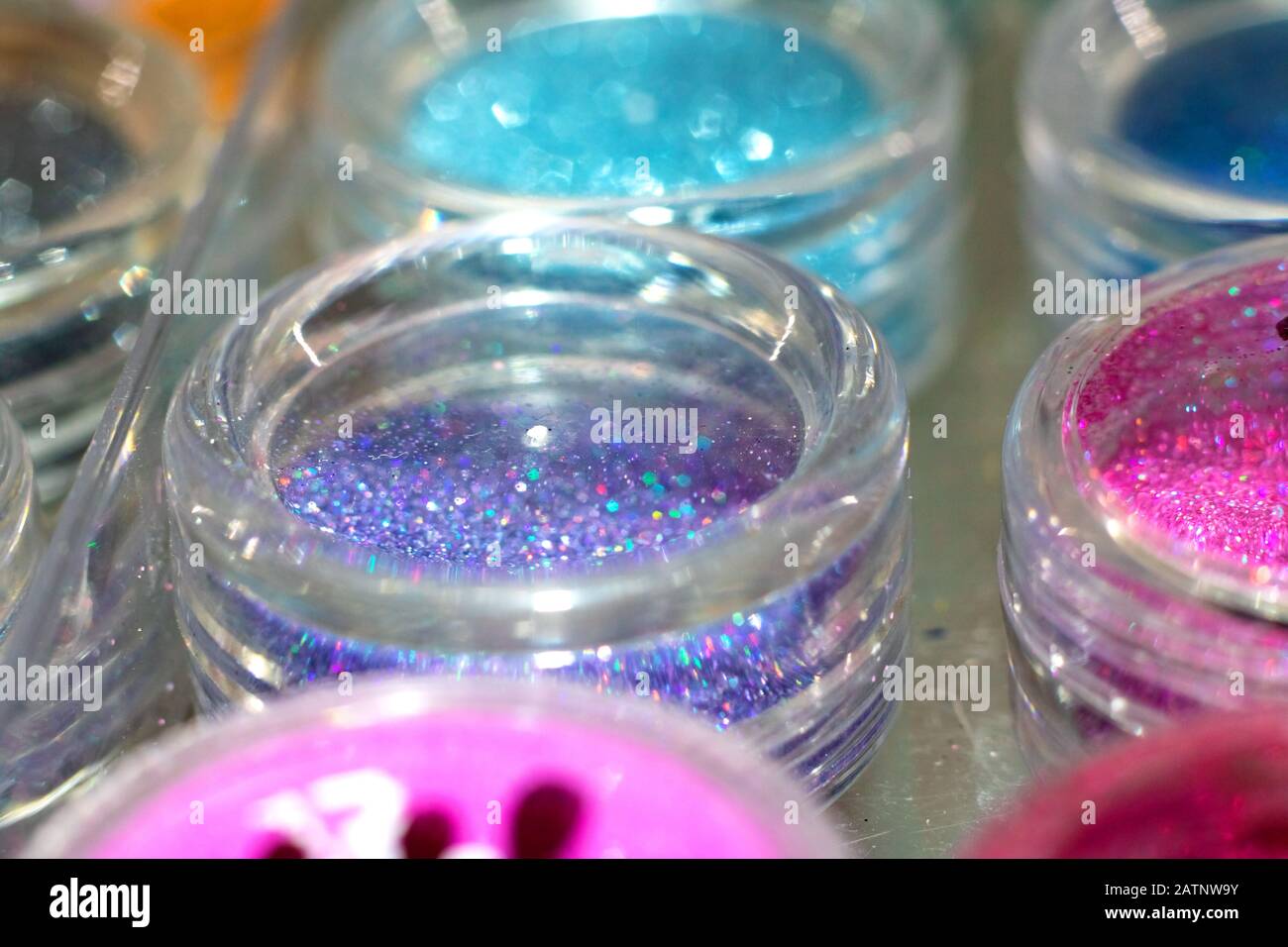 Silver glitter pot hi-res stock photography and images - Alamy