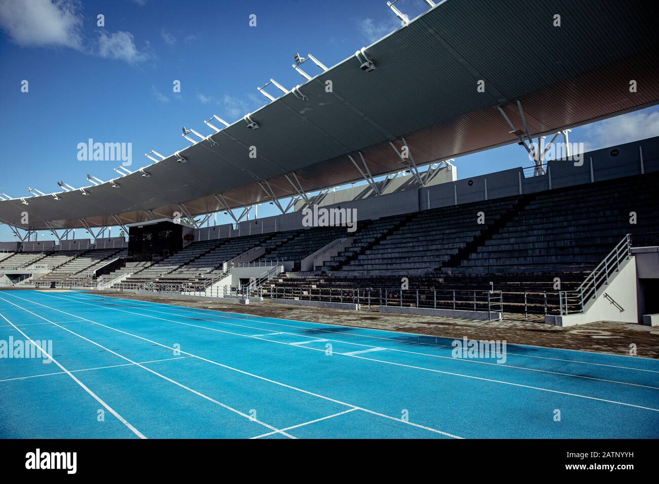 Stadium track view hi-res stock photography and images - Alamy