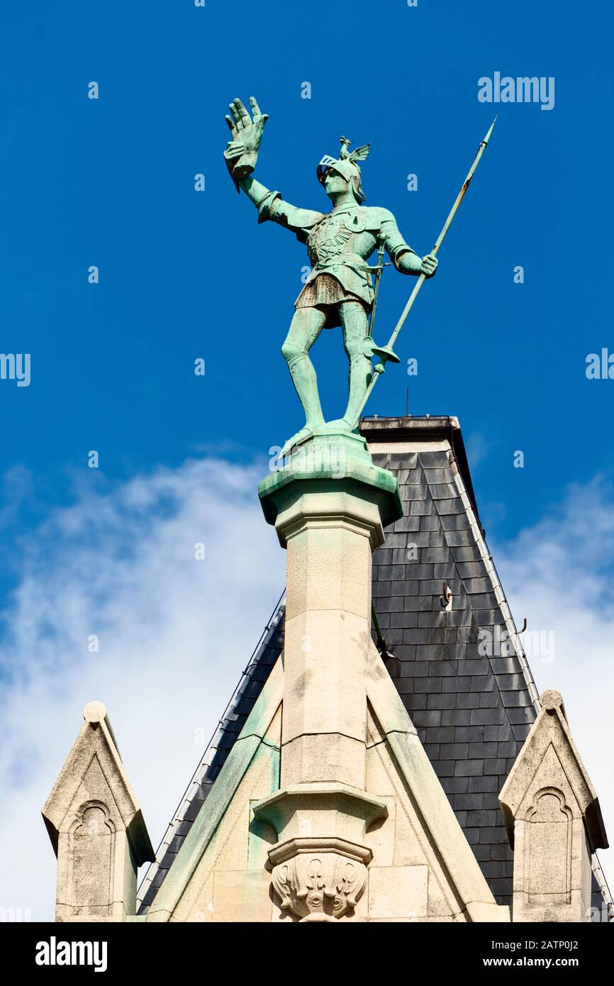 Antigone statue hi-res stock photography and images - Alamy