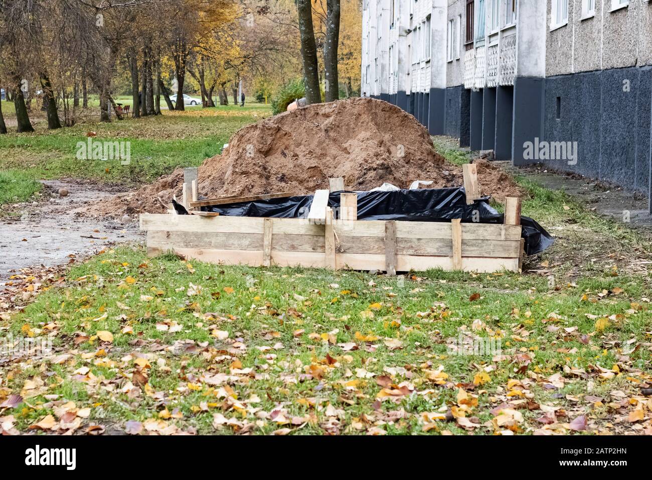 Pile of building sand at a construction site near the house Stock Photo ...