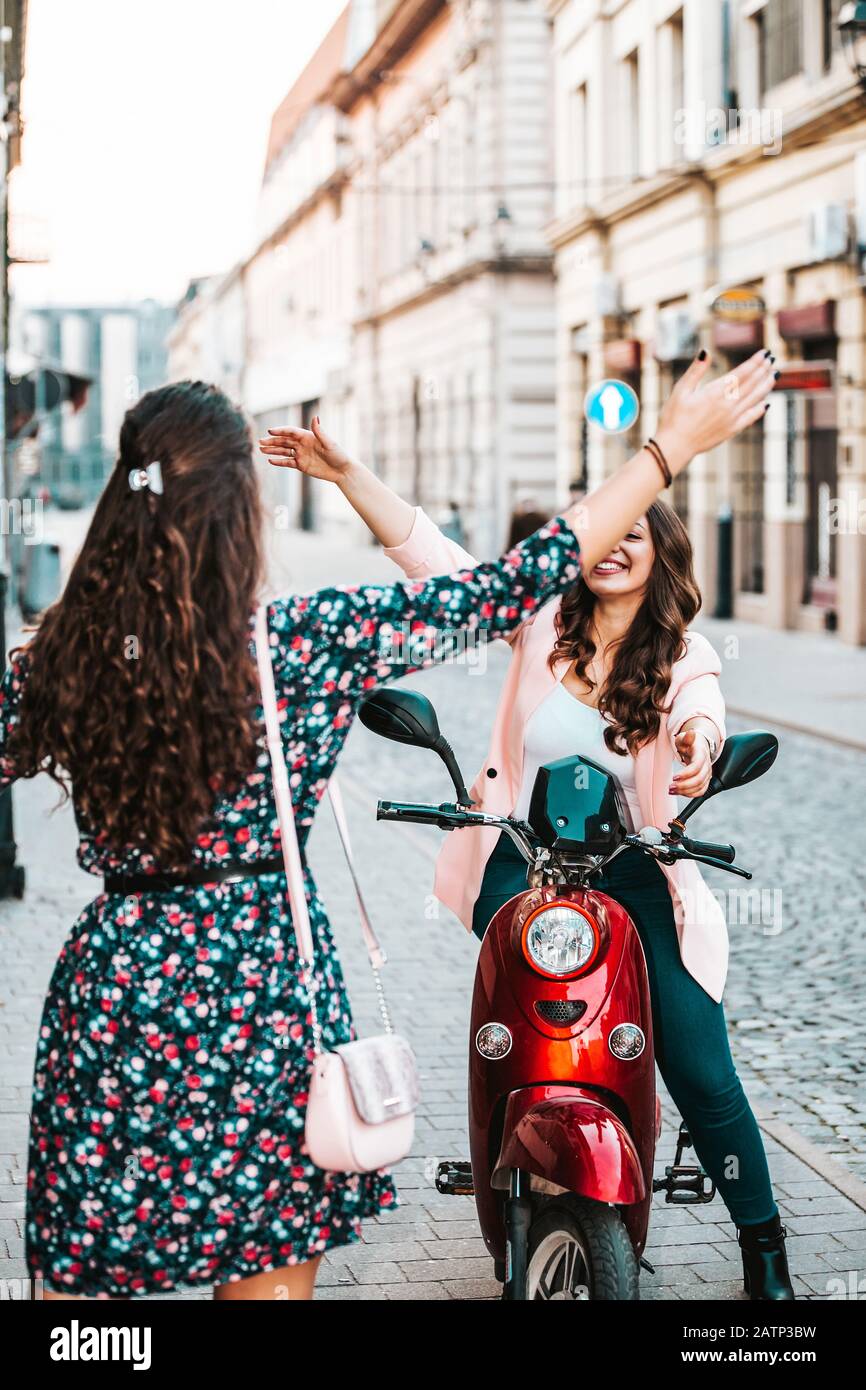 Friends Waving Goodbye High Resolution Stock Photography and Images - Alamy