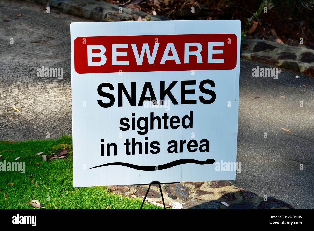 Australia, Perth, warning sign for snakes in public Kings Park Stock ...