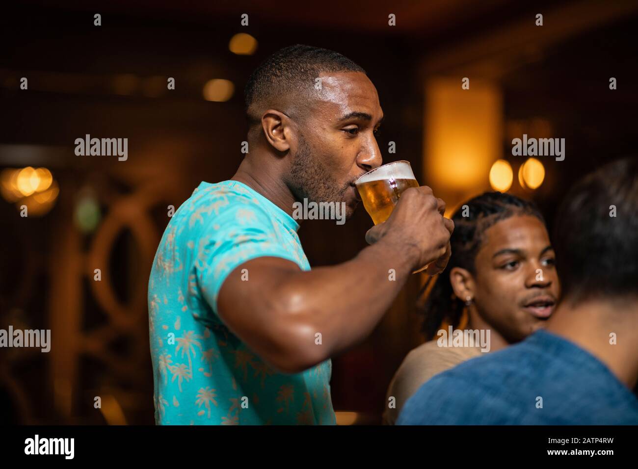 Male only group 20 30 diversity hi-res stock photography and images - Alamy
