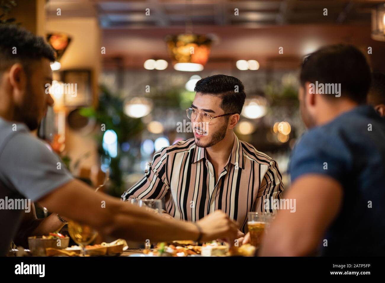 Indian restaurant men only hi-res stock photography and images - Alamy