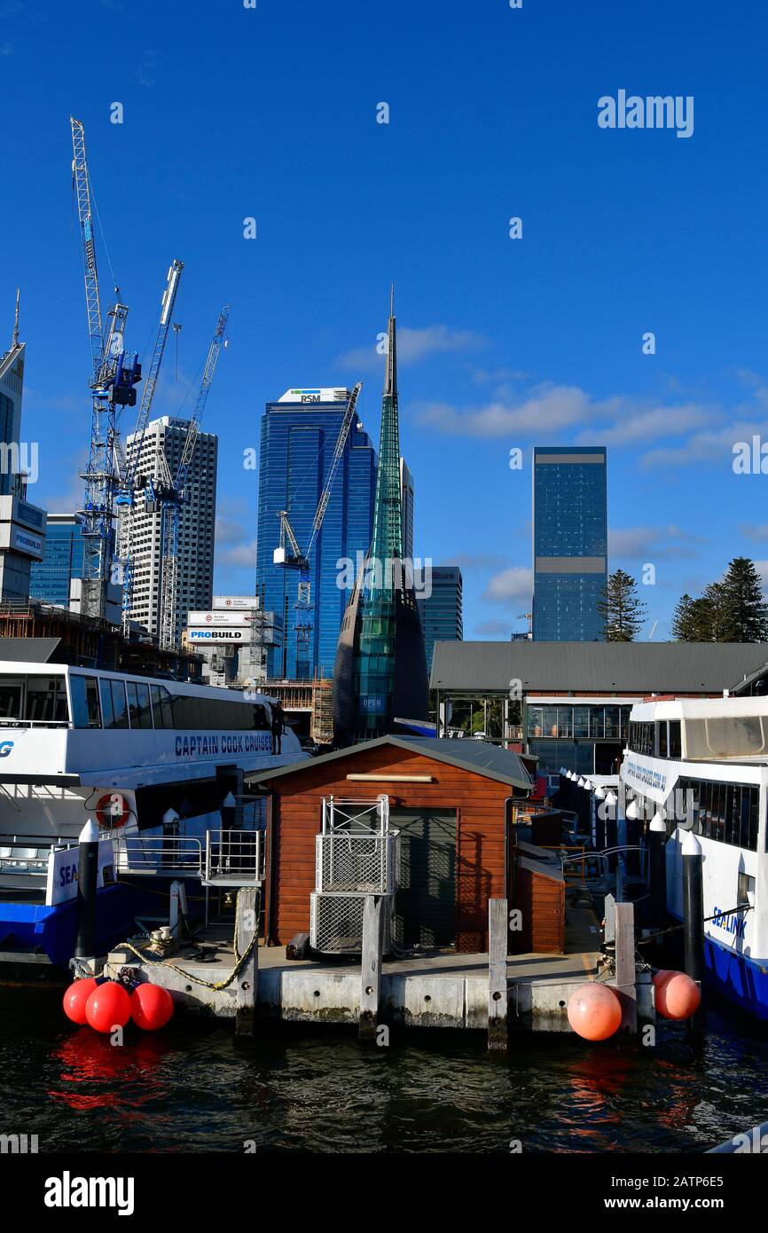 Pier 27 tower hi-res stock photography and images - Alamy