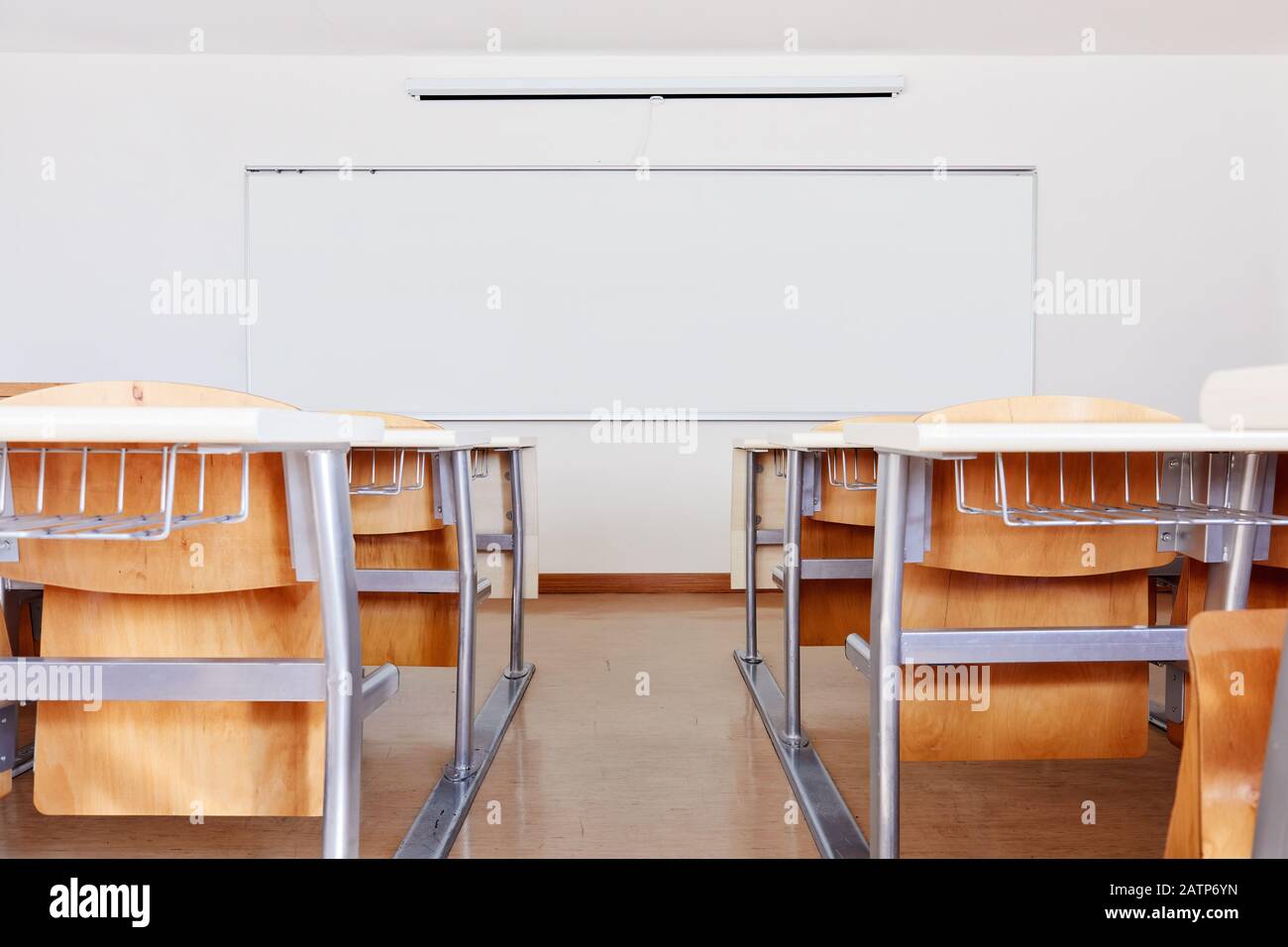 Classroom empty white board hi-res stock photography and images - Alamy