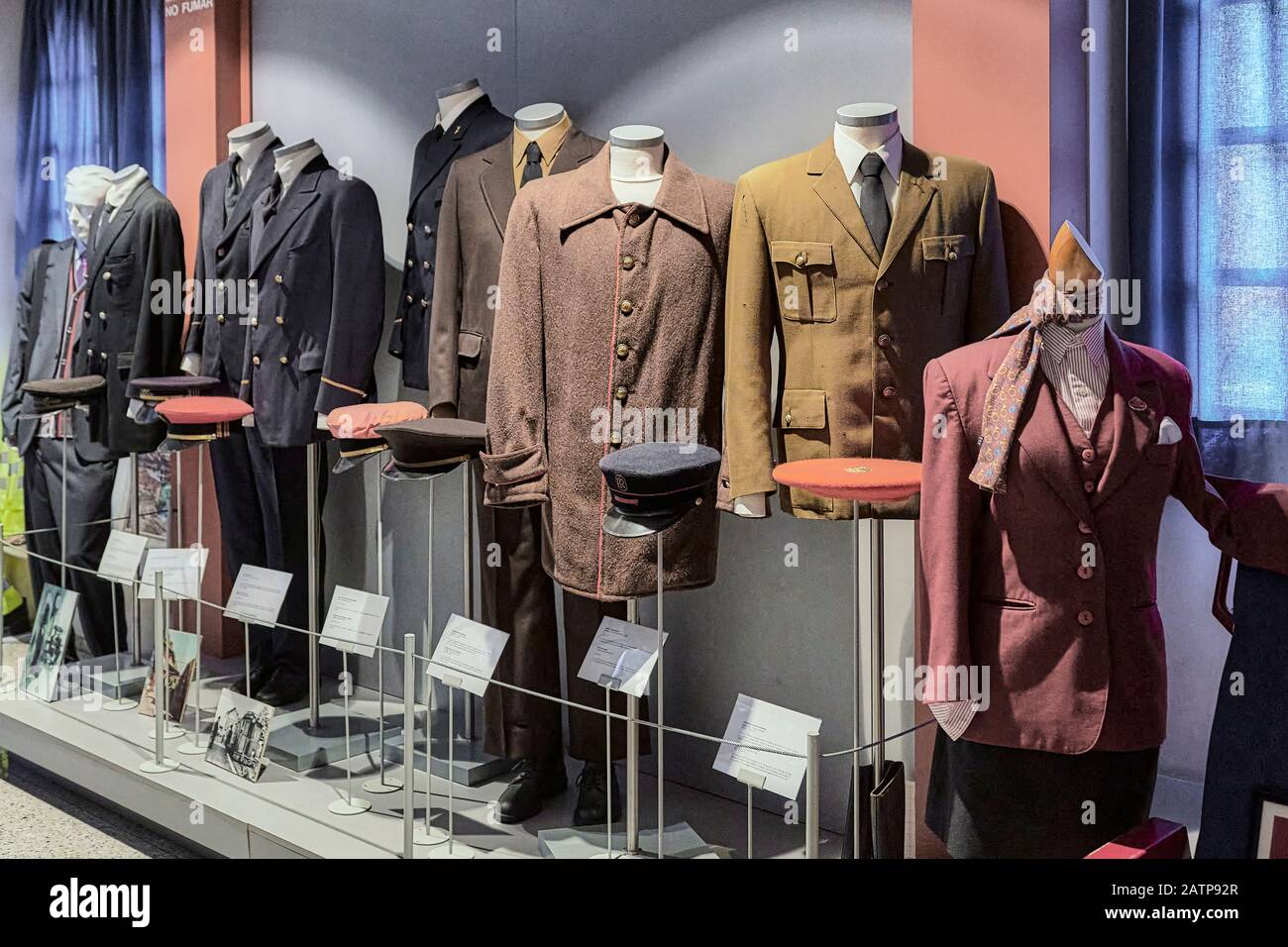 Exhibition of the collection of railway uniforms of Renfe throughout ...