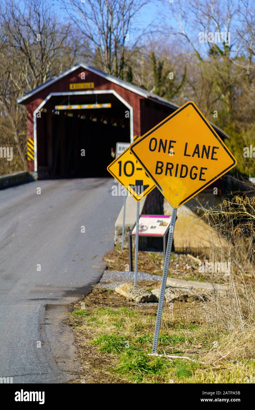 Leola, PA / USA – February 3, 2020: Pinetown Bridge is a red, 133 feet ...