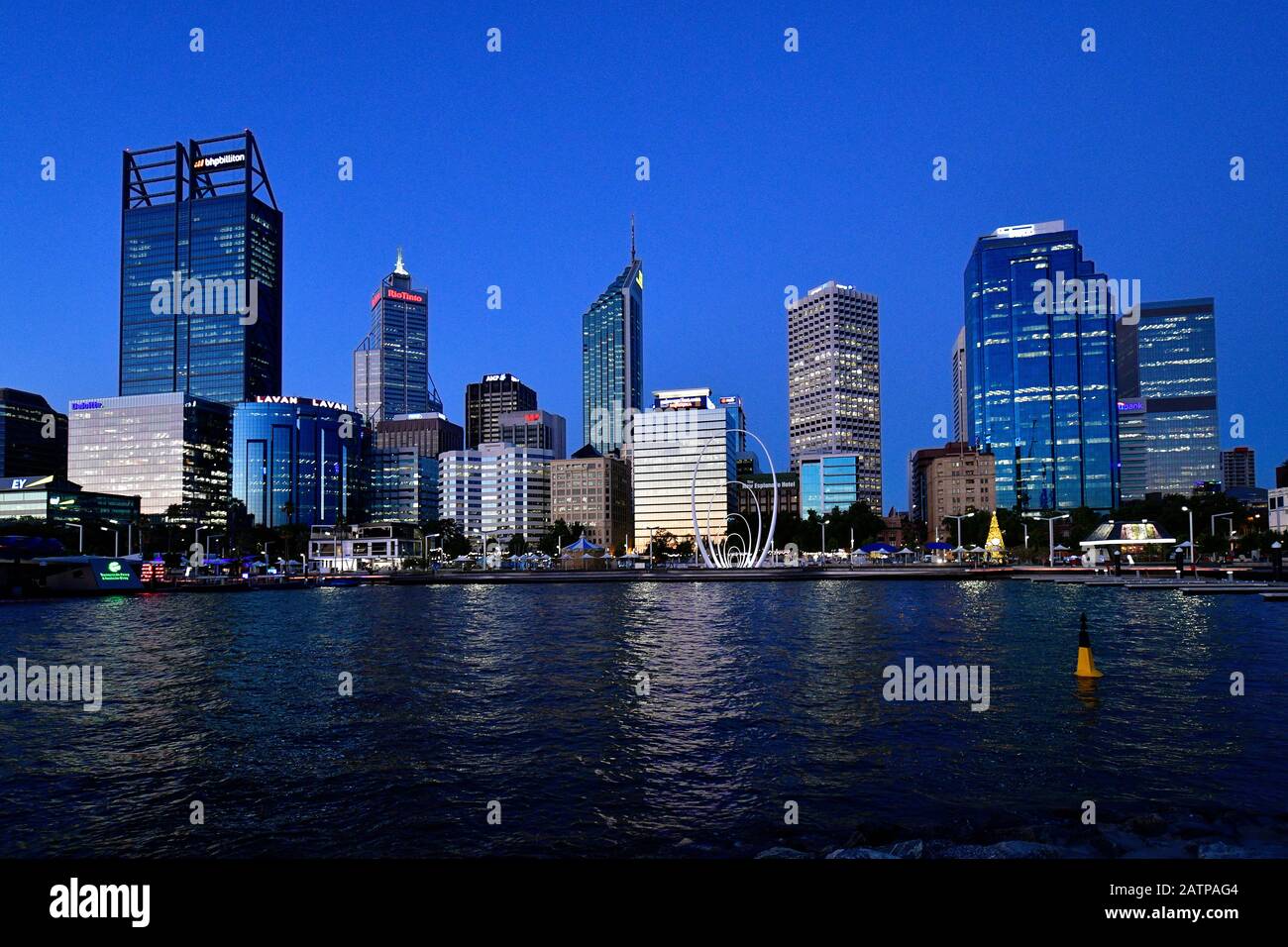Perth, WA, Australia - November 30, 2017: Elizabeth Quay and Esplanade ...