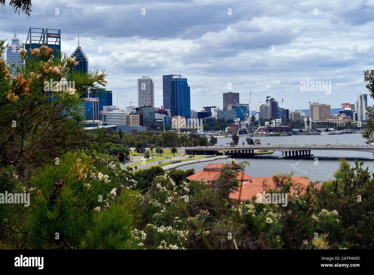 Perth, WA, Australia - November 29, 2017: View from Kings park to the ...