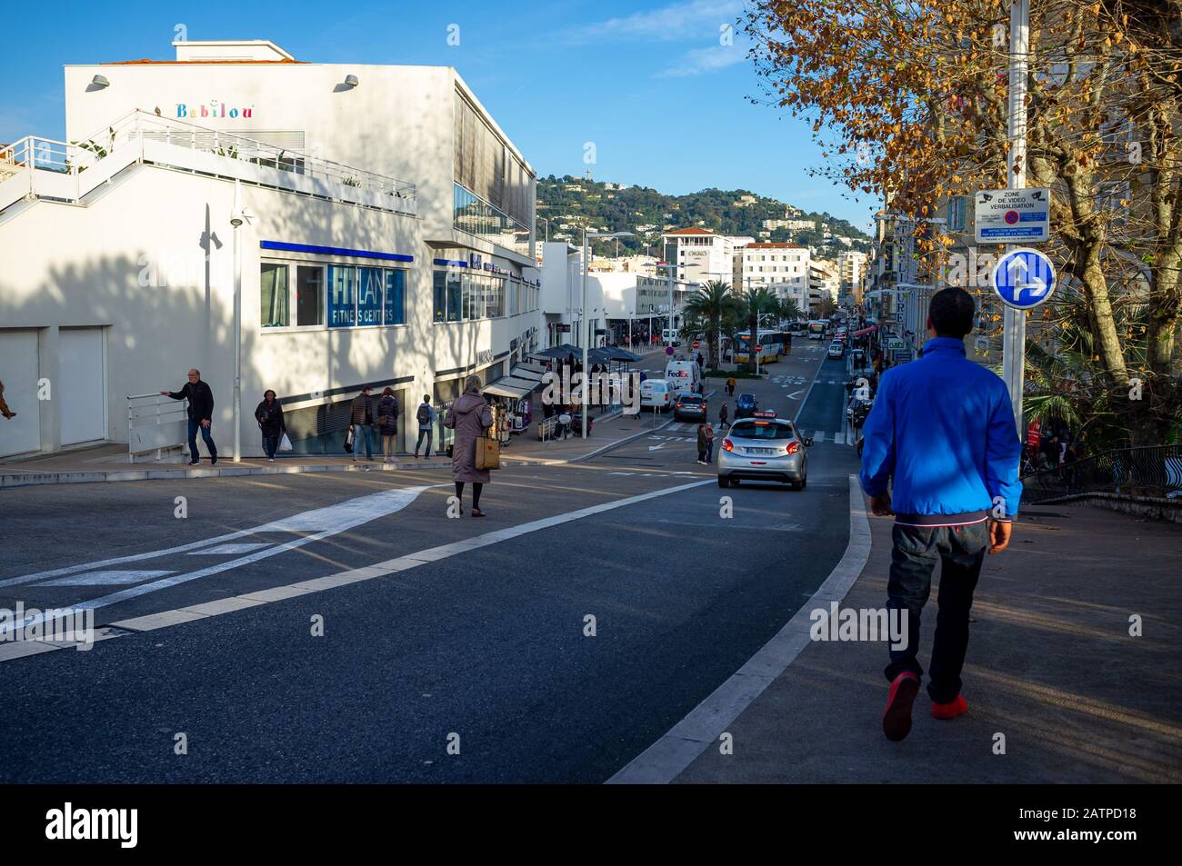 Sunny french street hi-res stock photography and images - Alamy