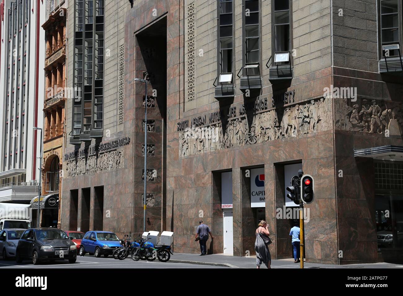 Mutual life assurance building hi-res stock photography and images - Alamy