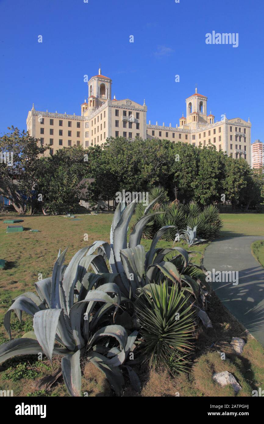 Vedado hi-res stock photography and images - Alamy